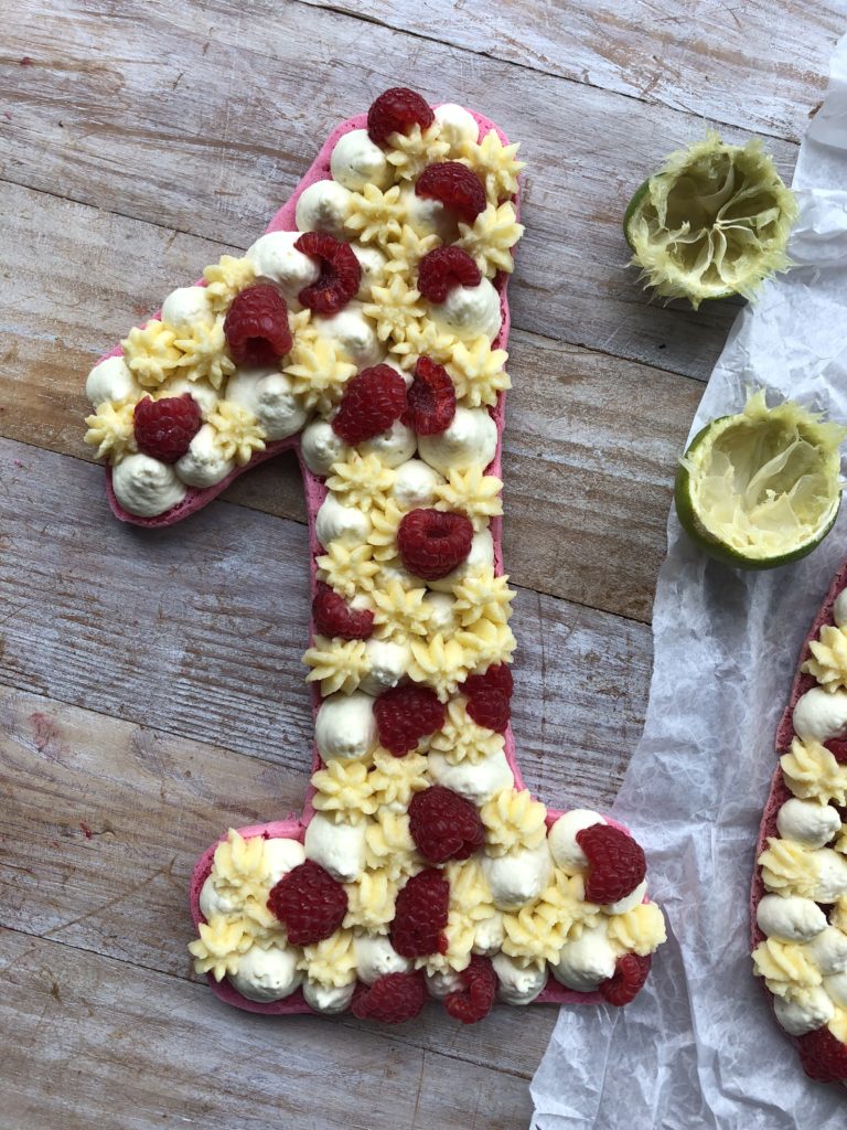 Number Cake Macaron : coco, framboise et citron vert - Toque de Choc